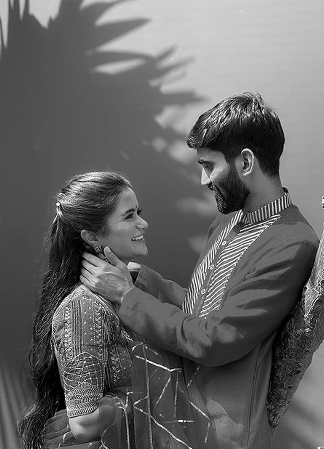 ఆర్జీవీ మేనకోడలు శ్రావ్య వర్మ పెళ్లి వేడుకలు.. సందడి చేసిన యాంకర్ సుమ ...